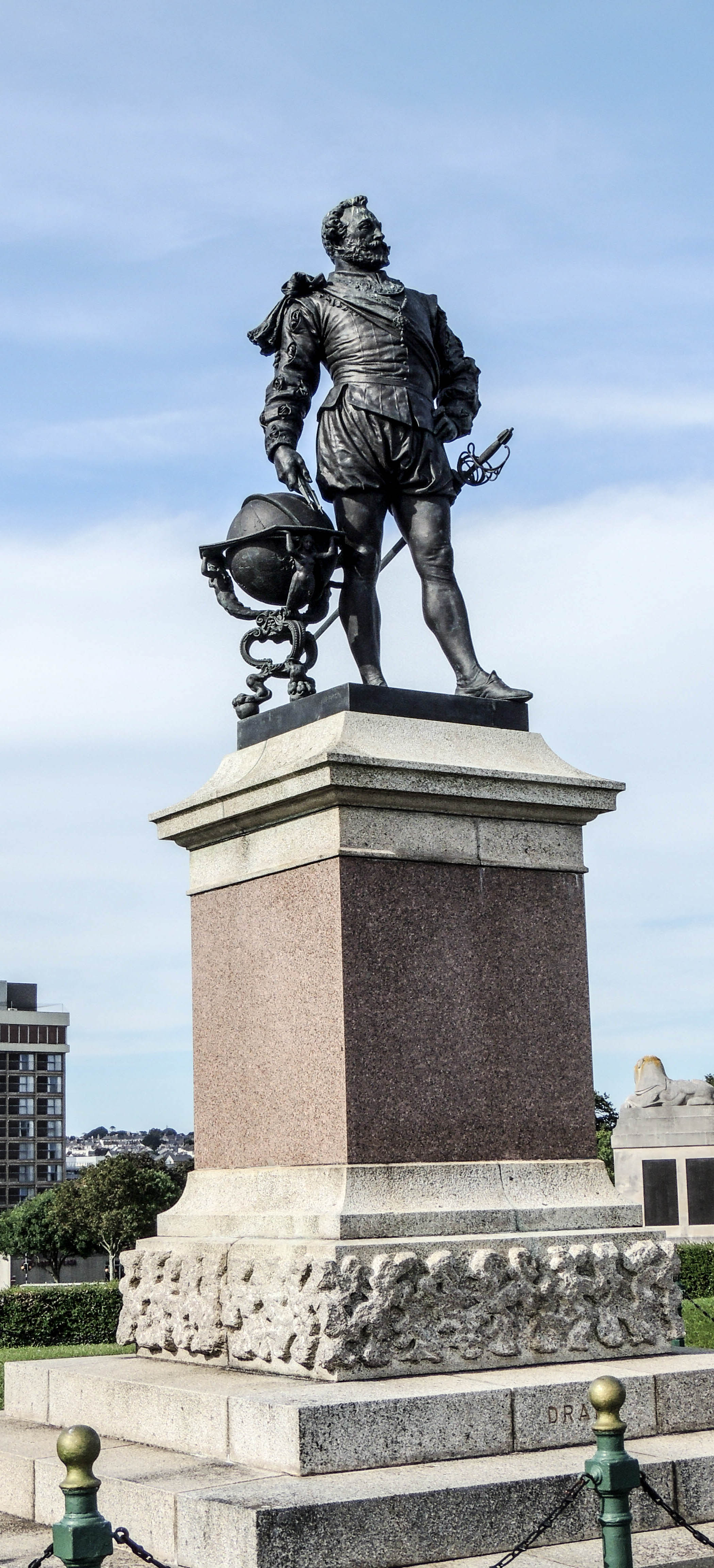 Statues and Monuments: Sir Francis Drake – Pete's Favourite Things